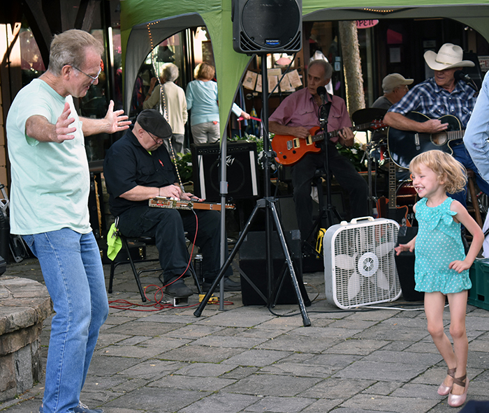 Johnny Webb Band tears it up at Friday Night Live | Plateau Daily News